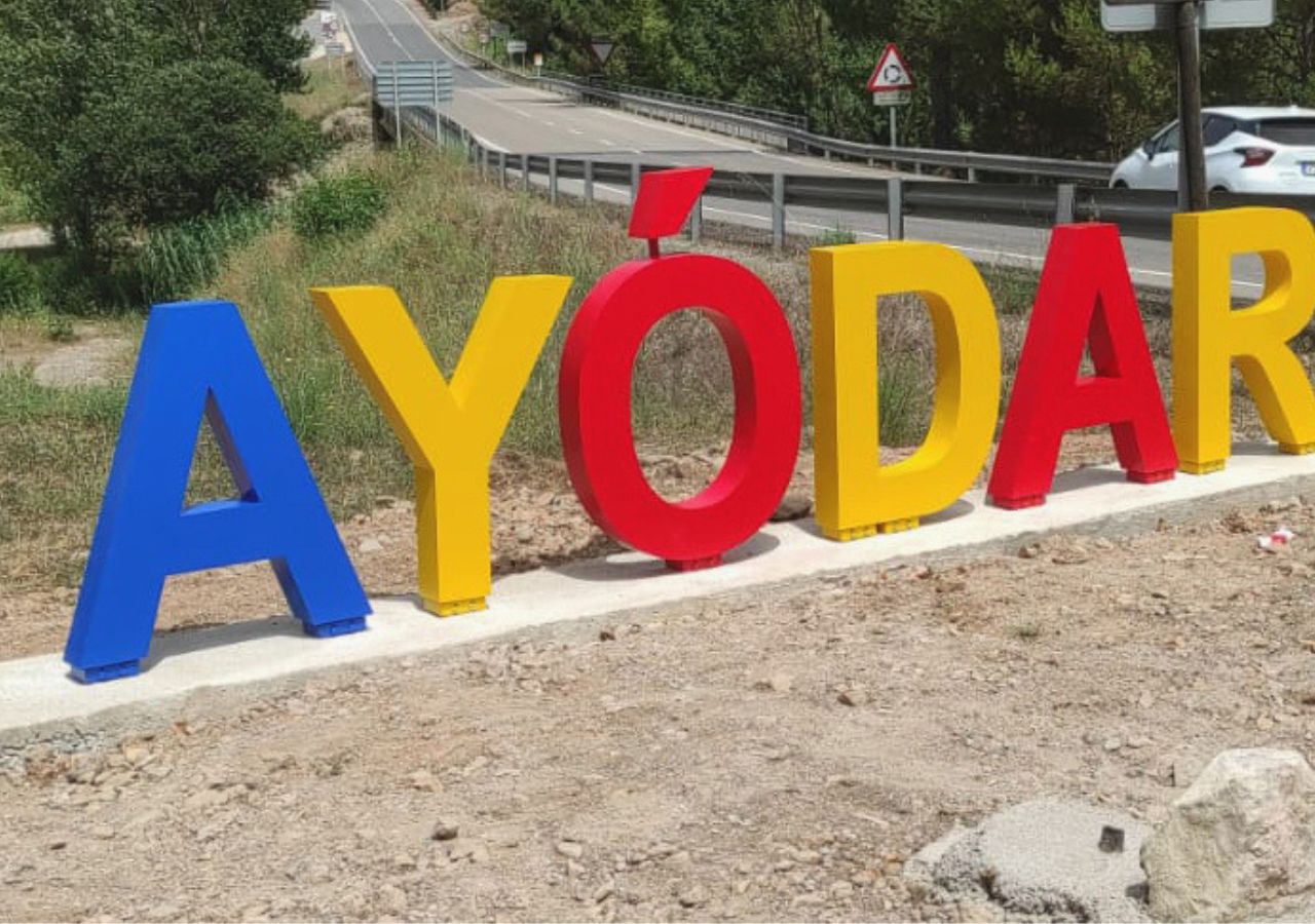 Letras corpóreas gigantes para fachadas, rotondas y localidades - MB3D